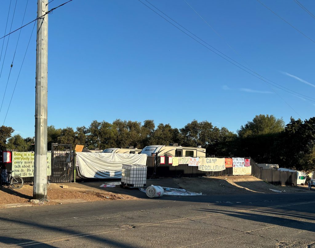 City sends interdepartmental team to begin clearing and securing its ...