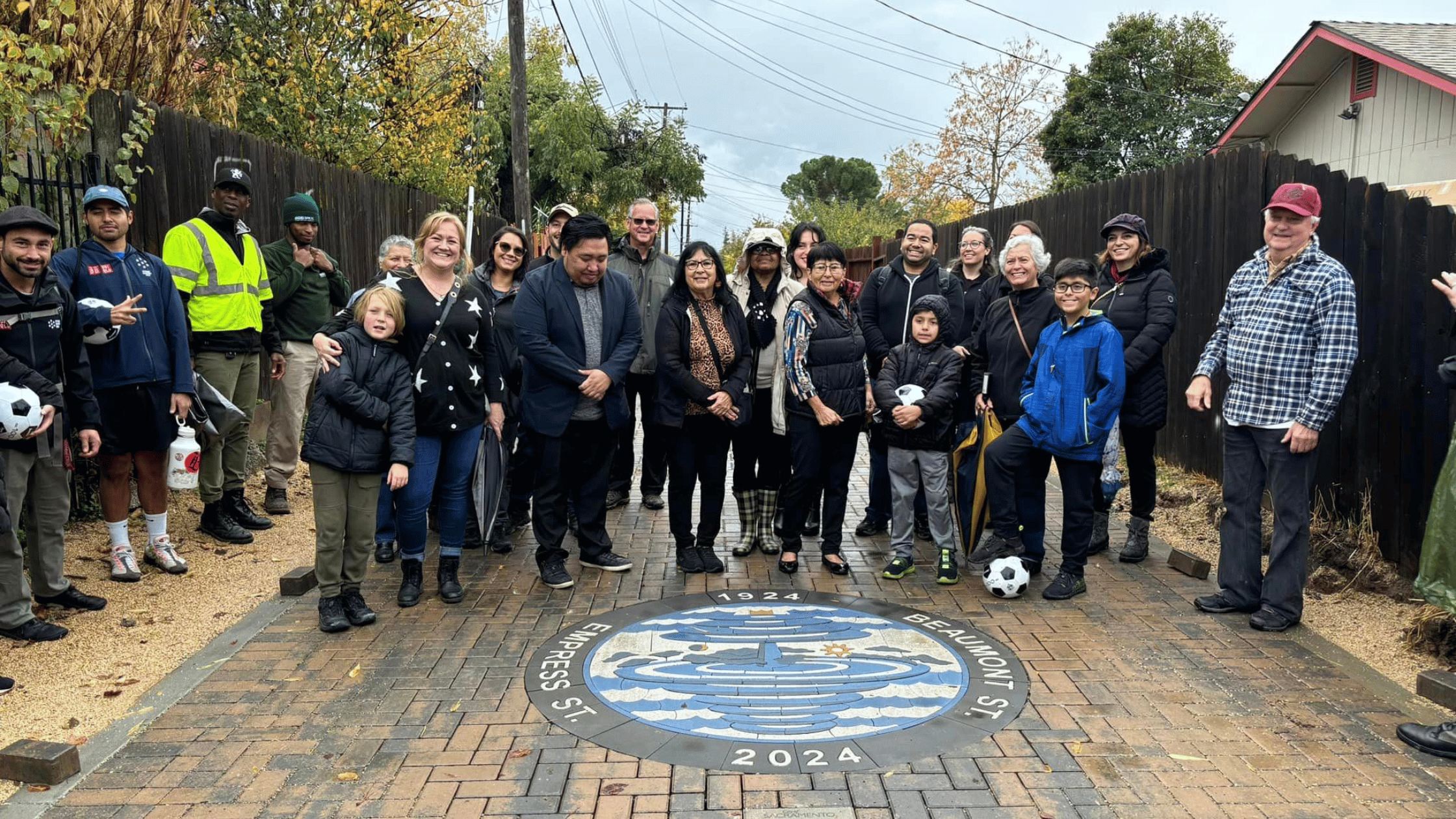 Community celebrates alley transformation in north Sacramento ...