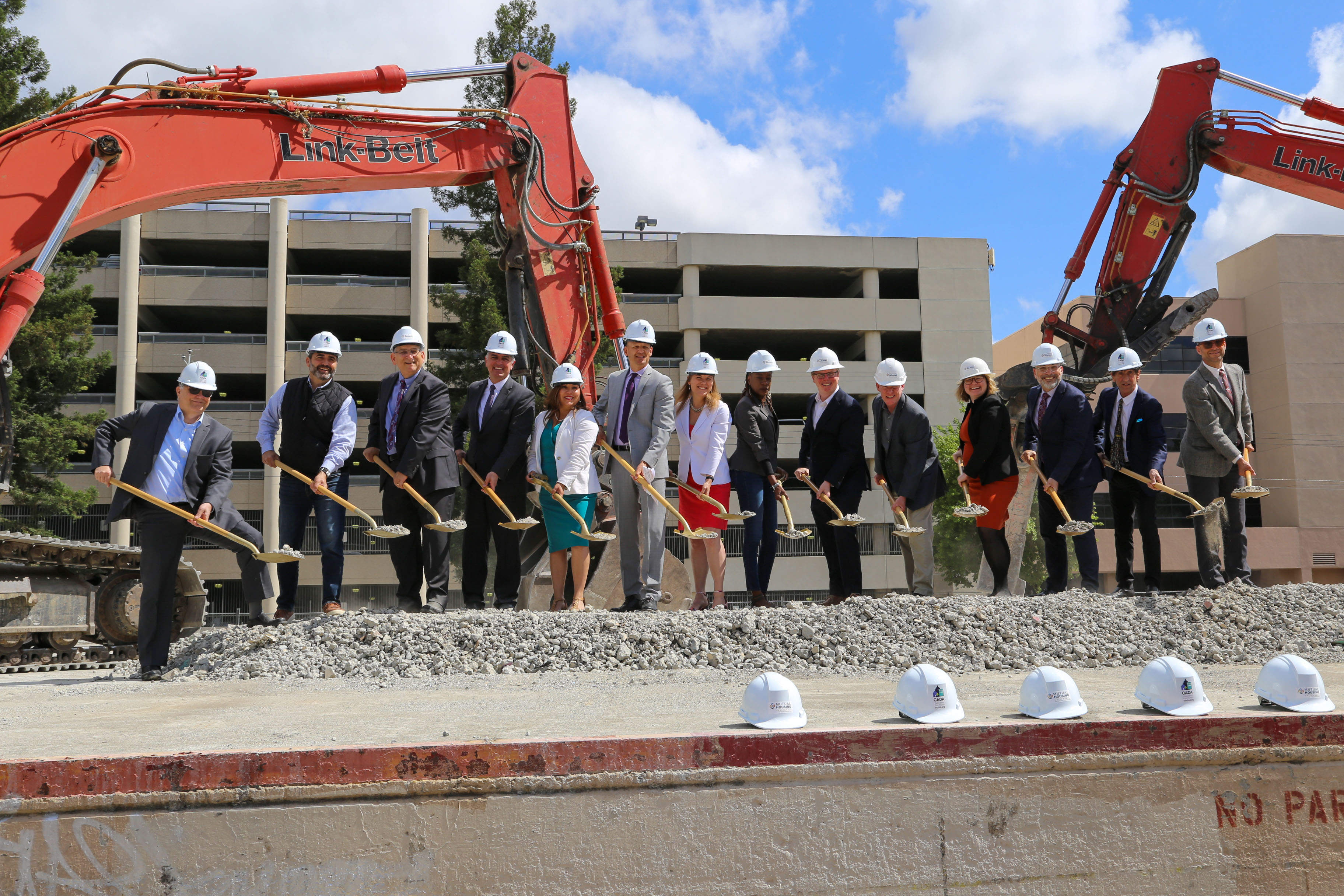 City and Sacramento Tree Foundation break ground on 1.5-acre cherry blossom tree park ...